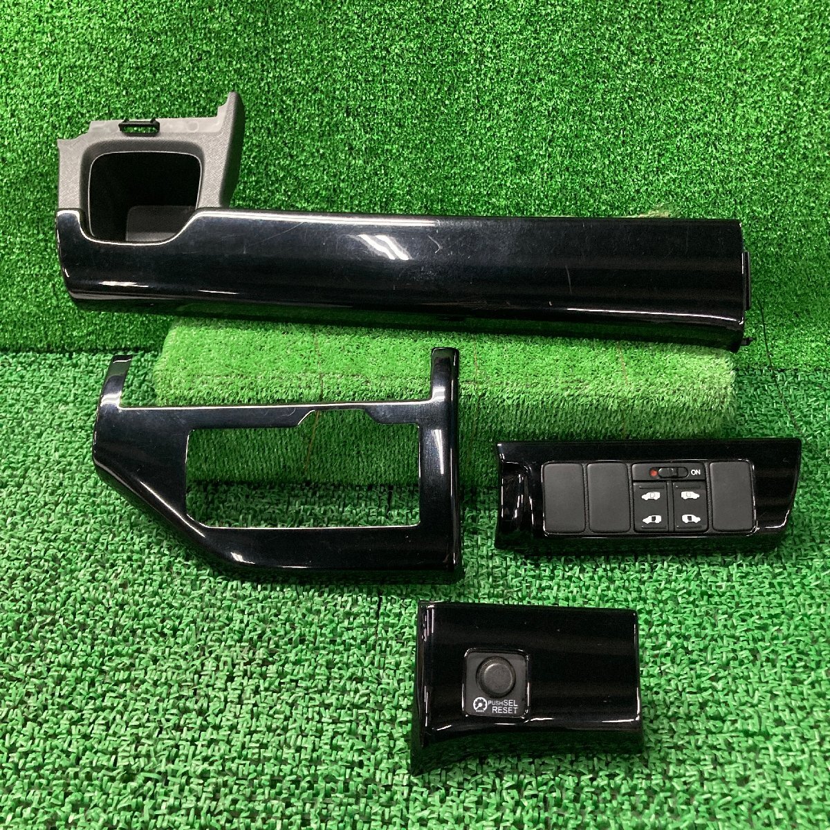 Yahoo!オークション - ステップワゴン S RK5 内装パネルセット 黒パネ...