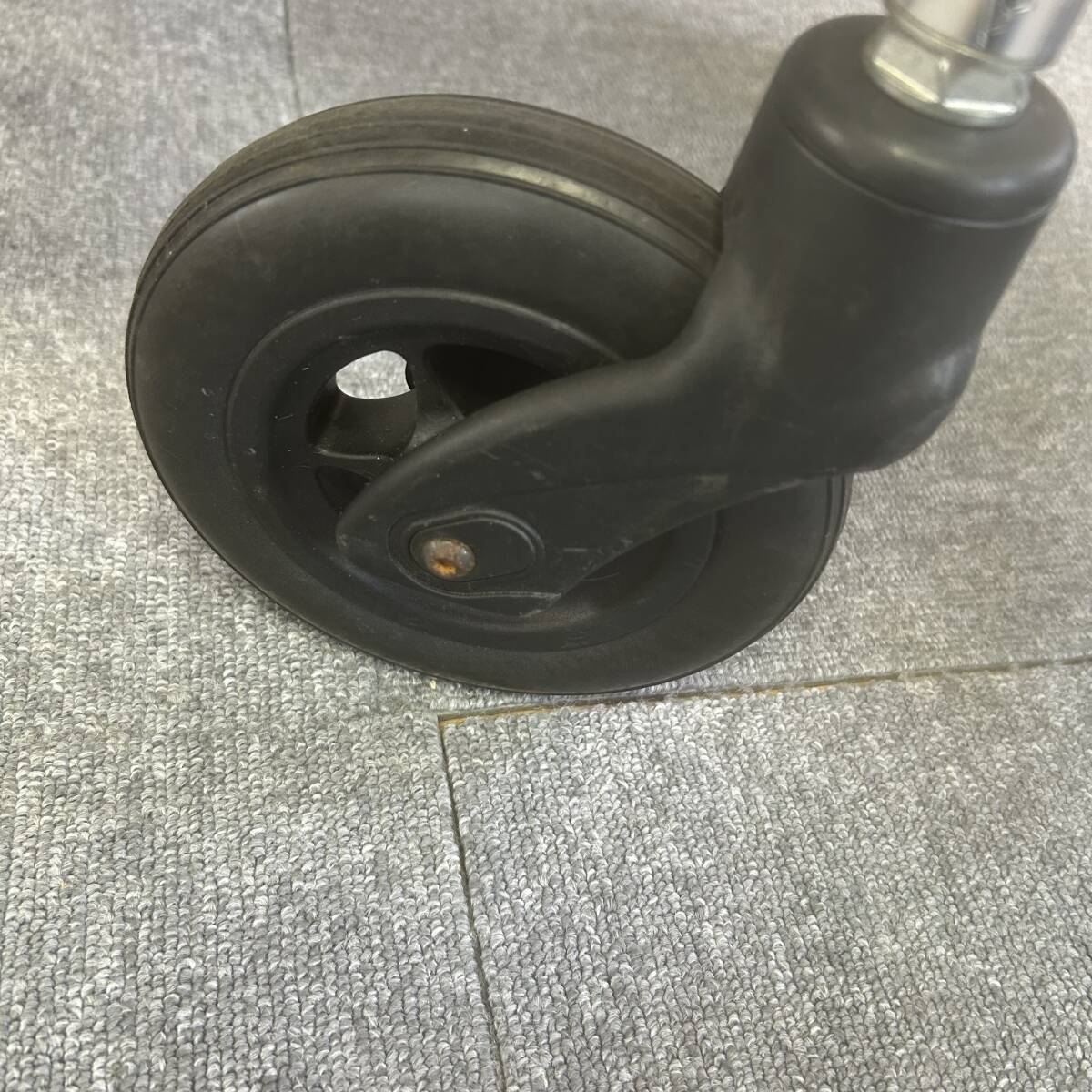 Yahoo!オークション - 車いす ミキ SKT-4LO コンパクト 低座面 介護用...