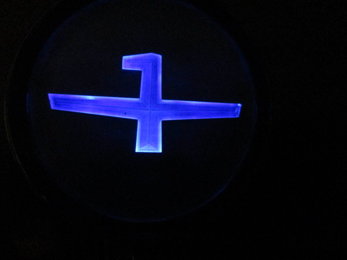 Yahoo!オークション - Y30グロリア ボンネットマスコット LED加工 現物...