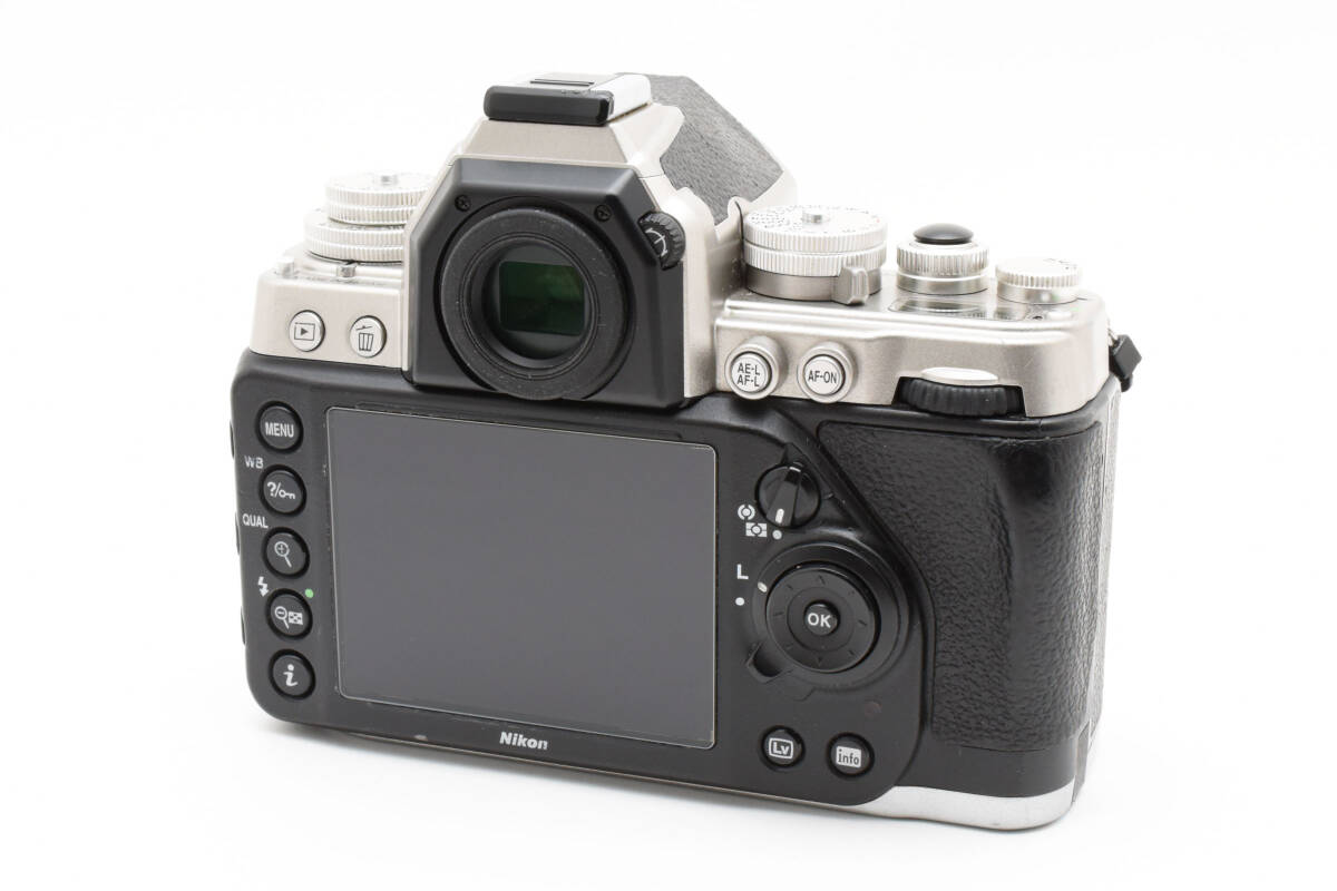 Yahoo!オークション - Nikon df body ニコン ボディ 一眼レフ