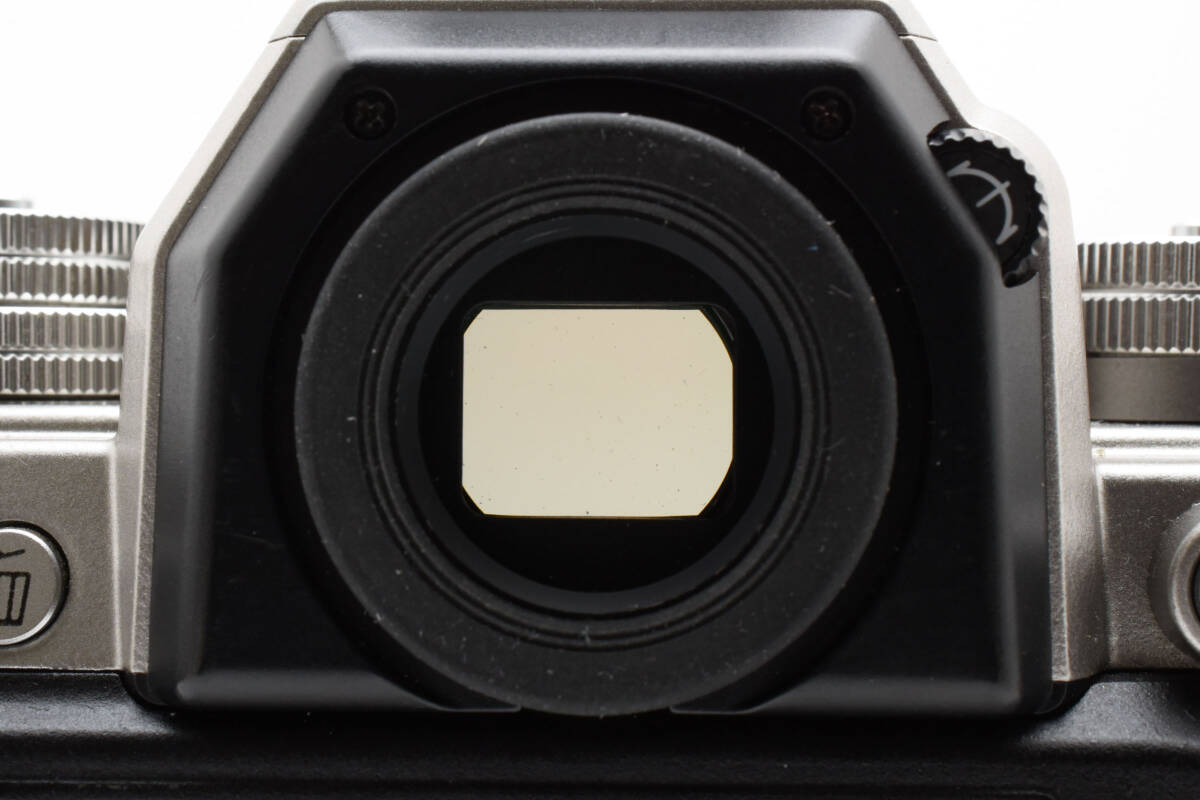 Yahoo!オークション - Nikon df body ニコン ボディ 一眼レフ