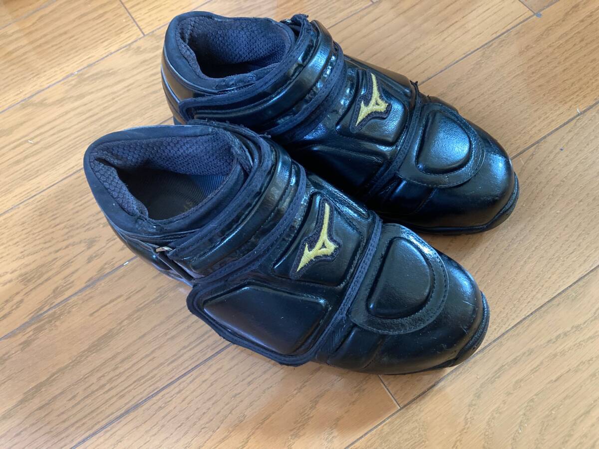 26.5cm ミズノプロ 野球 球審用シューズ 2KU-82000(審判用品)｜売買されたオークション情報、yahooの商品情報をアーカイブ公開 - オークファン（aucfan.com）