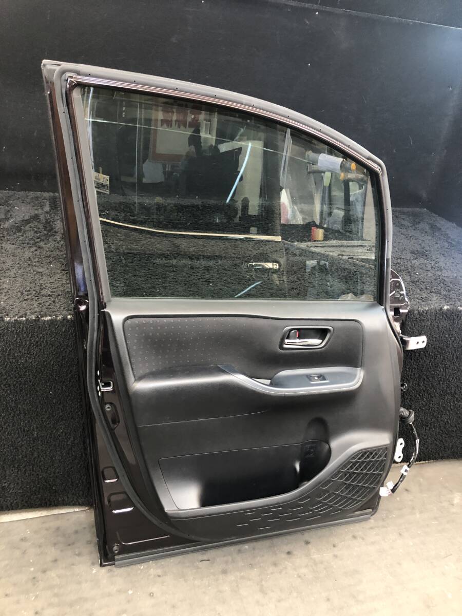 Yahoo!オークション - 80 ノア フロントドア 左 3R9 ボルドーマイカメ...