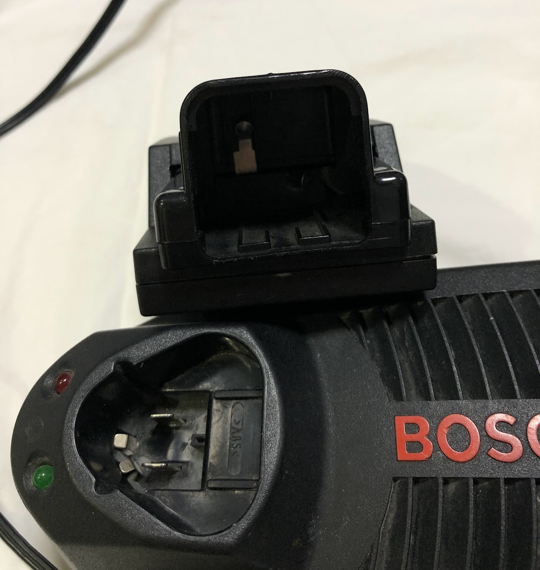 Yahoo!オークション - 【ジャンク】 BOSCH ボッシュ 充電器 AL1130CV 1...