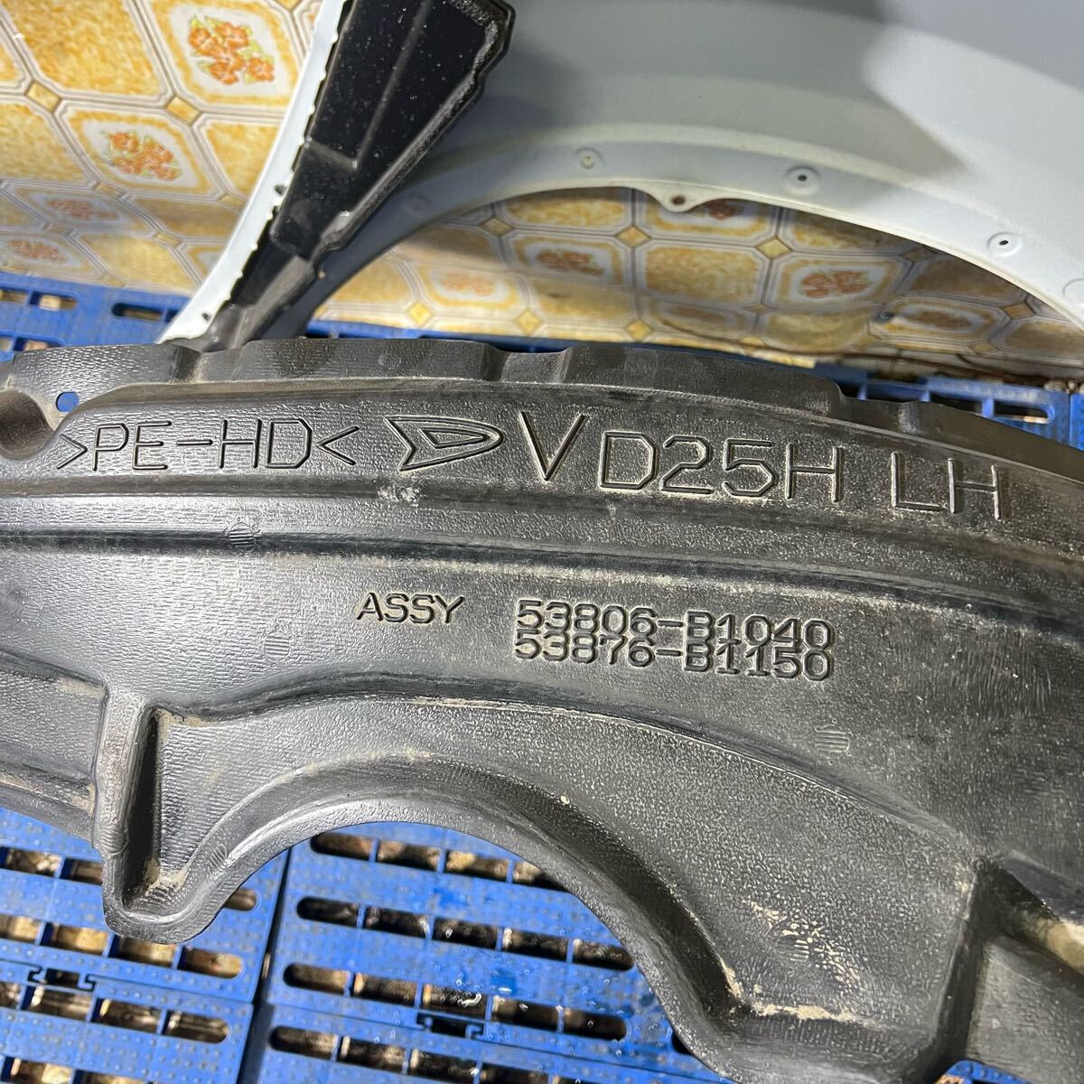 Yahoo!オークション - ライズ ロッキー 200系《A200A A201A A210A A200...