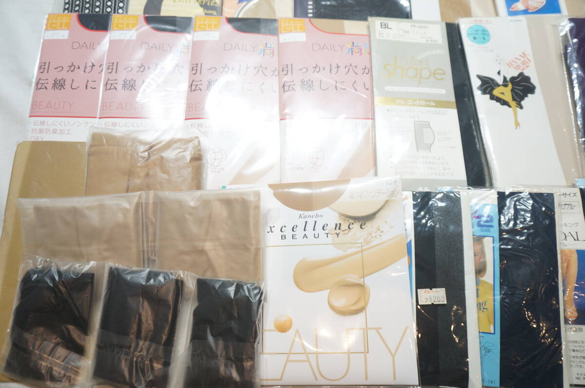 Yahoo!オークション - 【K23A】超大量 78足 未使用保管品 レディース ...