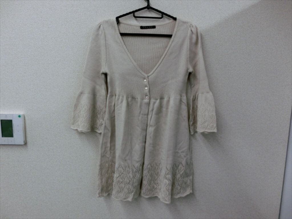 Yahoo!オークション - 【BS71-26】【60サイズ】 INGNI イング/Vネック ...