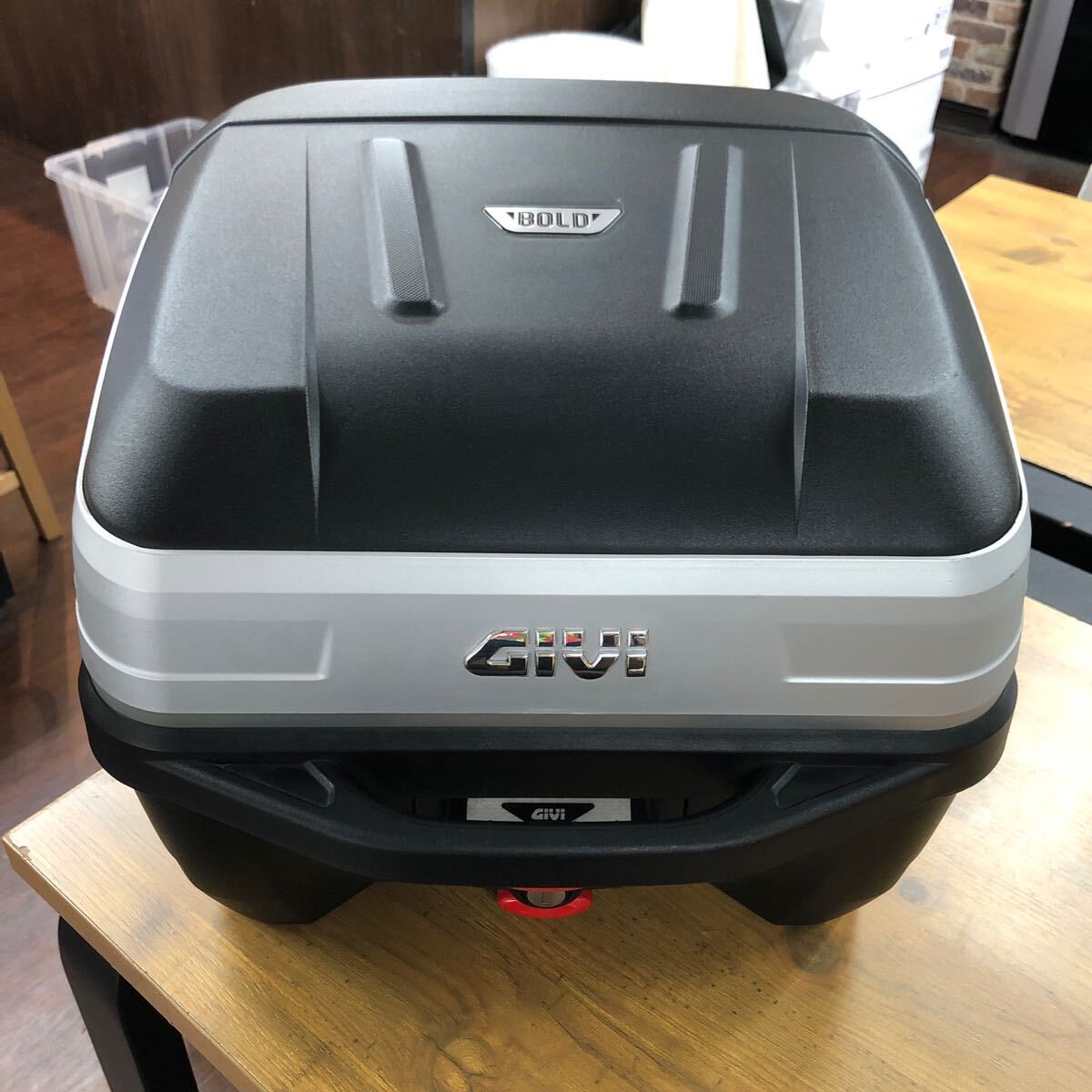 Yahoo!オークション - CRF250L 外し 32L GIVI トップケース