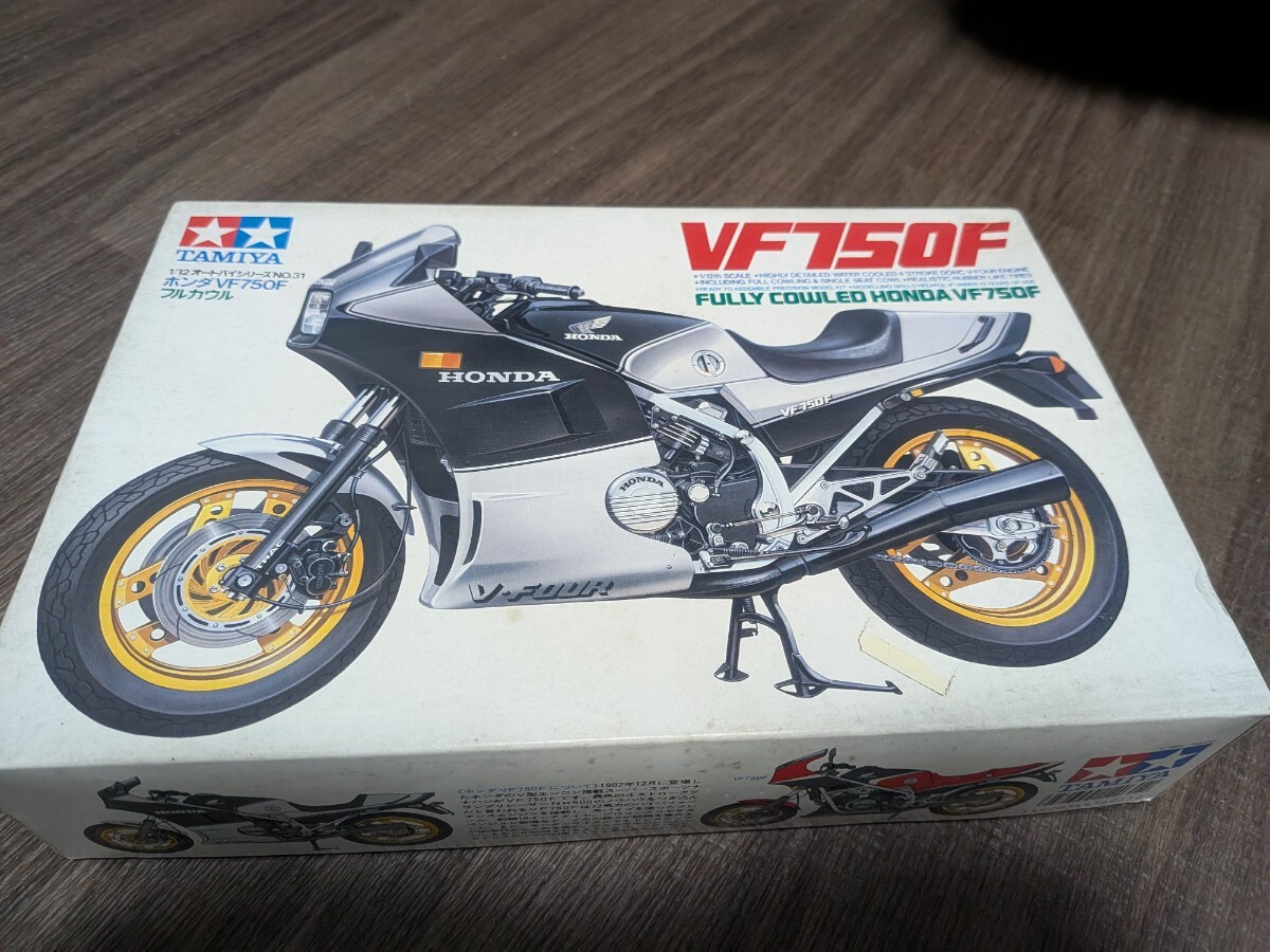 Yahoo!オークション - タミヤ ホンダ VF750F プラモデル