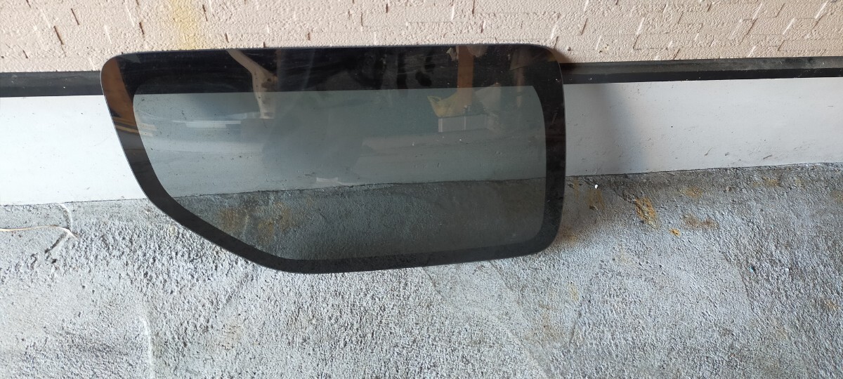 Yahoo!オークション - H12年 ジムニー JB23W 2型 左 クォーターガラス ...