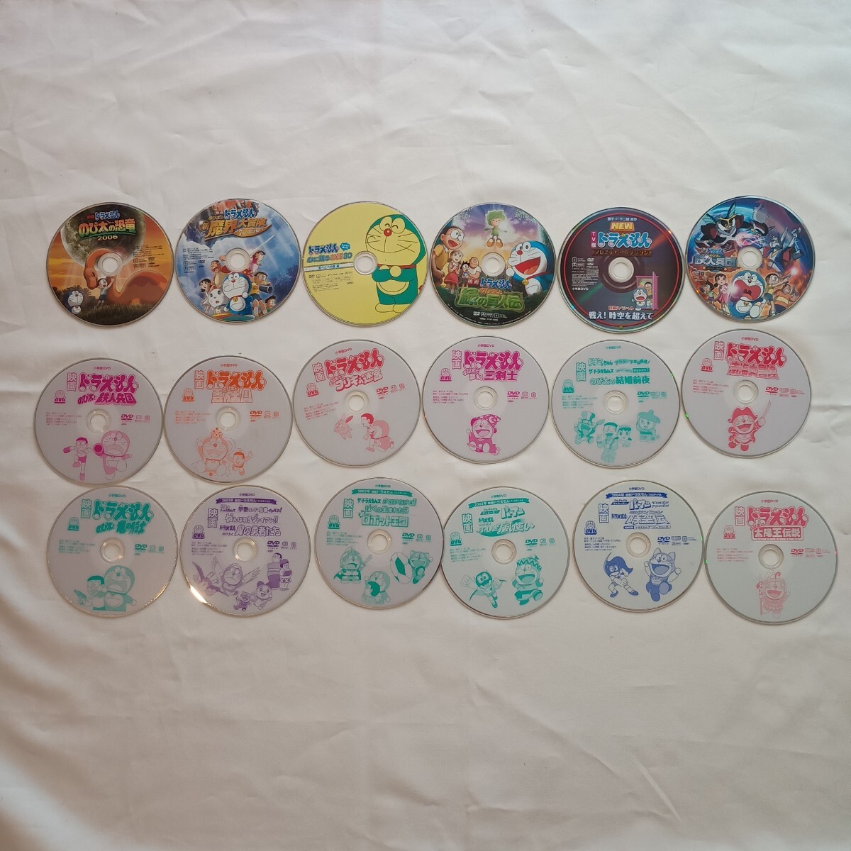 Yahoo!オークション - ドラえもん 映画TV DVD18枚まとめて ディスクの...