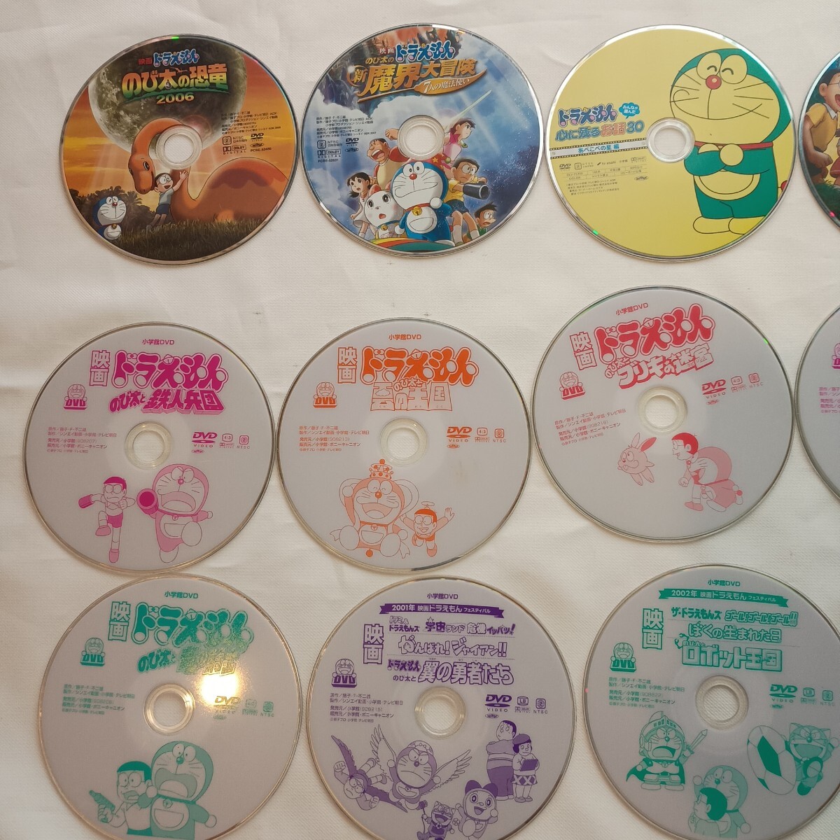 Yahoo!オークション - ドラえもん 映画TV DVD18枚まとめて ディスクの...