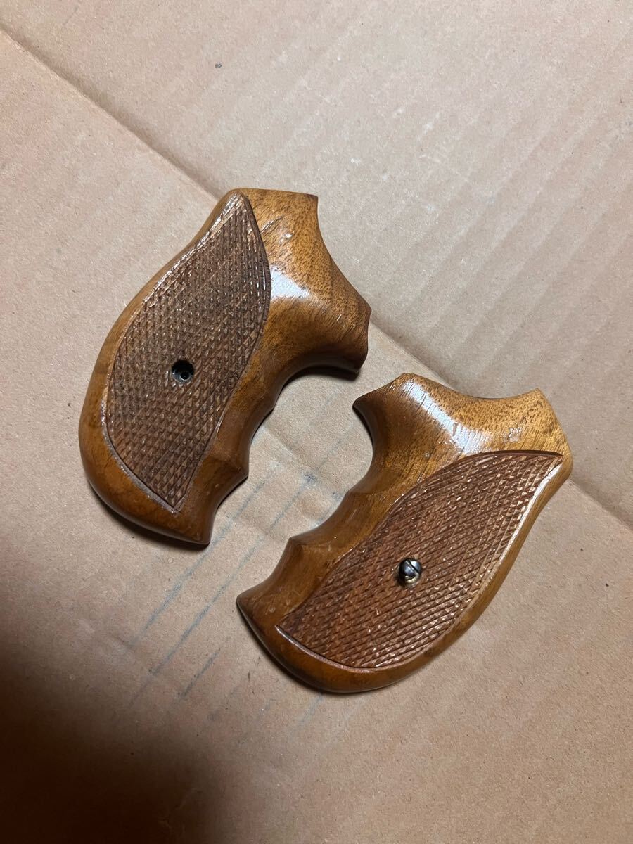 Yahoo!オークション - 詳細不明 M36 Jフレーム 対応 木製グリップ