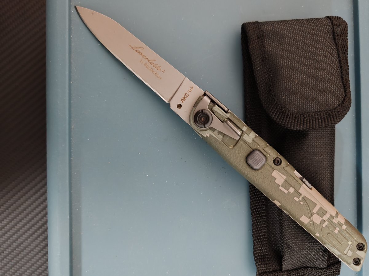 Yahoo!オークション - 限定AKC アウトドア 迷彩 折りたたみナイフ サバ...