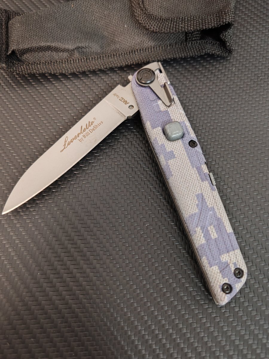 Yahoo!オークション - 限定AKC アウトドア 迷彩 折りたたみナイフ サバ...