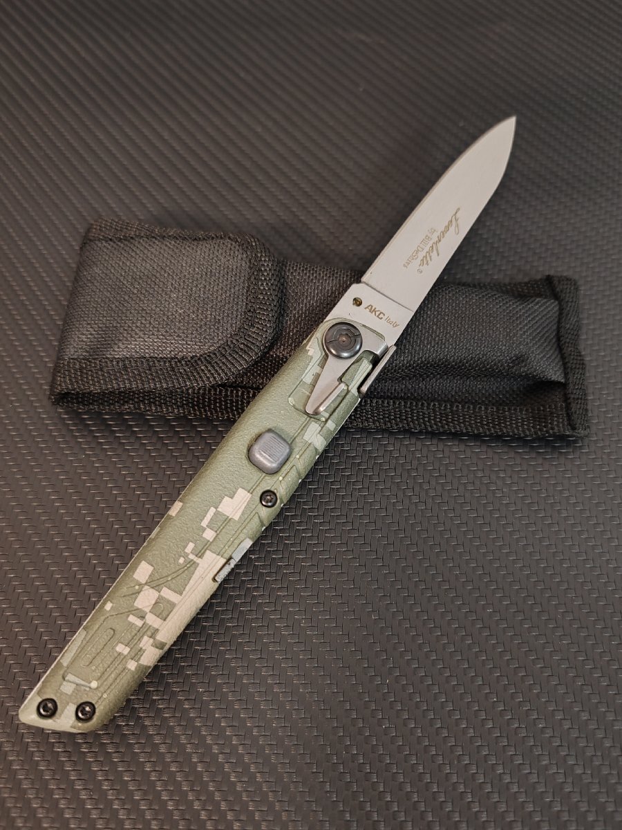 Yahoo!オークション - 限定AKC アウトドア 迷彩 折りたたみナイフ サバ...