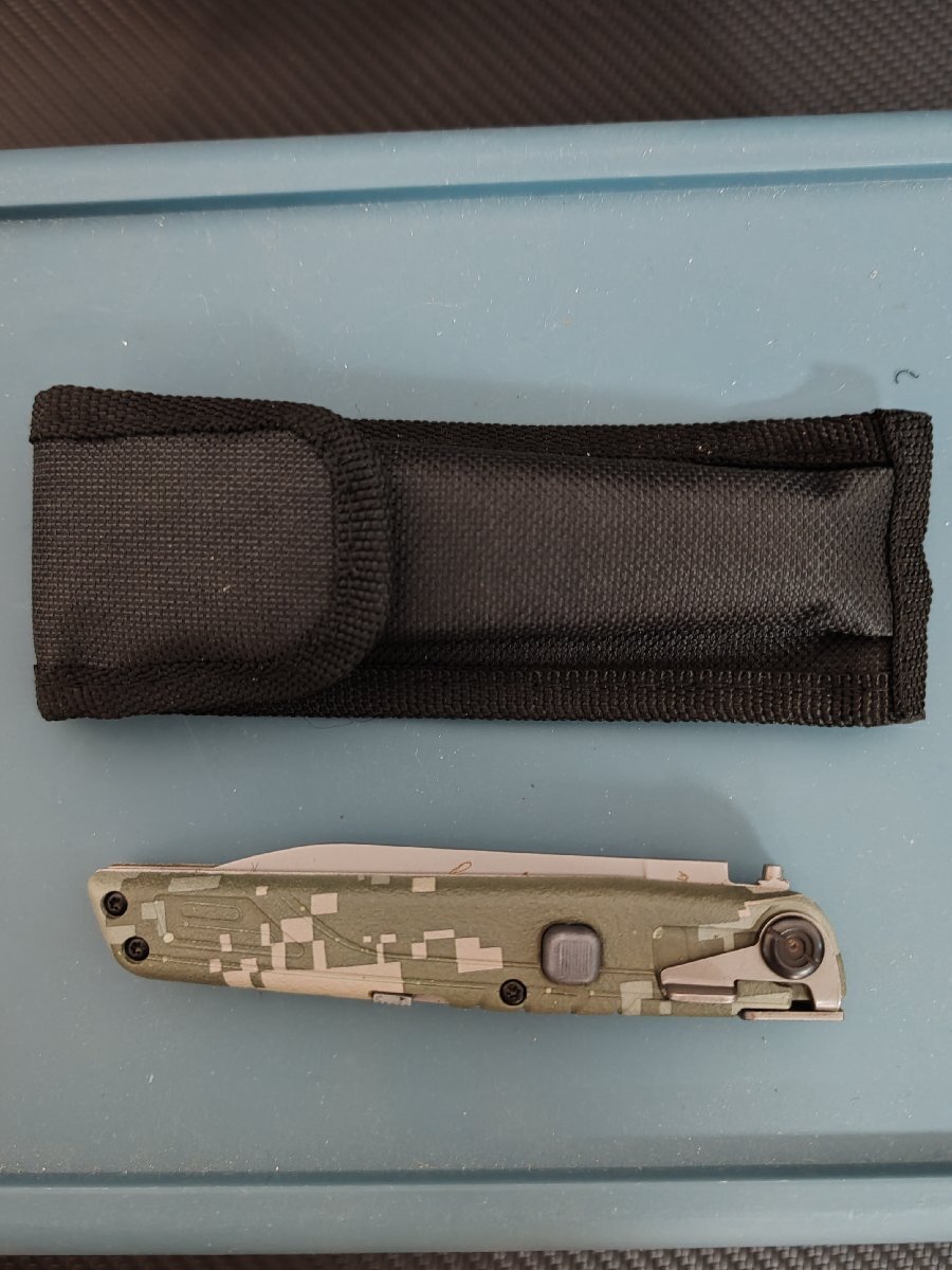 Yahoo!オークション - 限定AKC アウトドア 迷彩 折りたたみナイフ サバ...