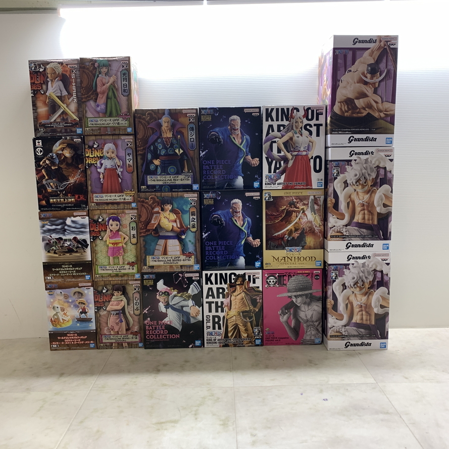 Yahoo!オークション - MIN【未使用品】ワンピース フィギュア まとめ ...
