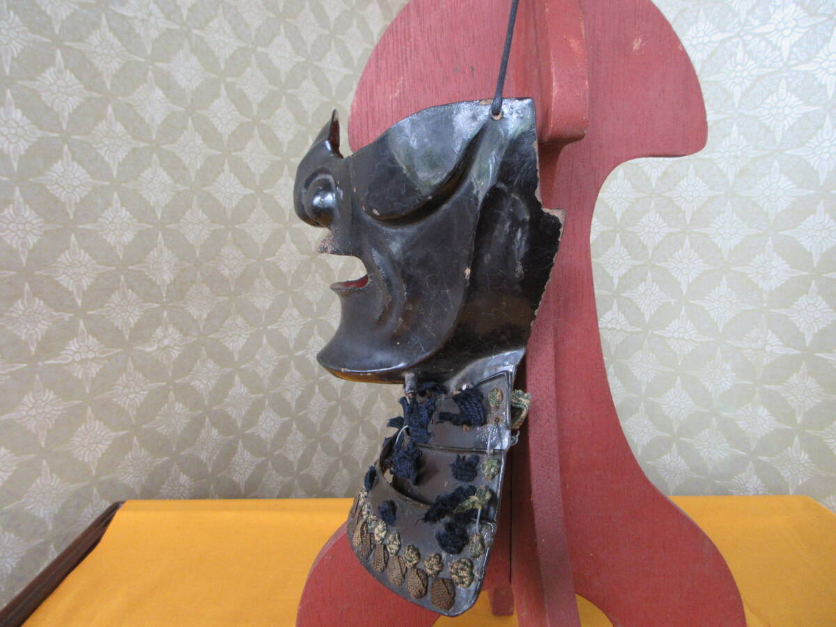 Yahoo!オークション - T1328 武具甲冑 時代物 鉄地漆塗烈勢面頬