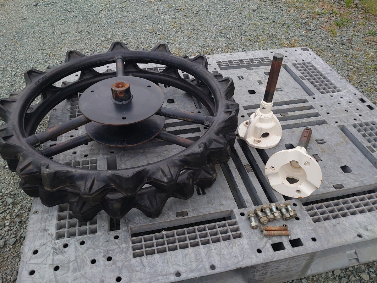 Yahoo!オークション - イセキ PQ4 さなえ 補助 リヤタイヤ 700×90 直...