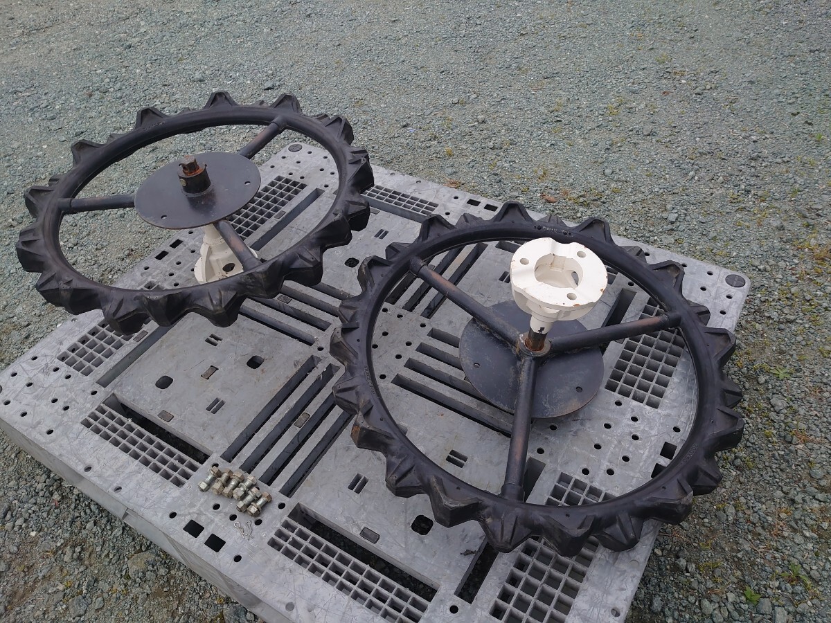 Yahoo!オークション - イセキ PQ4 さなえ 補助 リヤタイヤ 700×90 直...