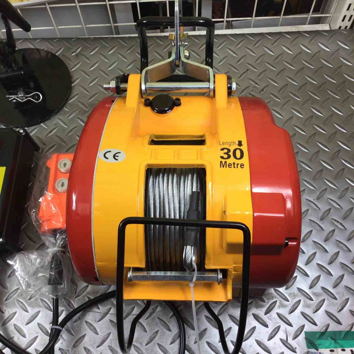 Yahoo!オークション - 【未使用品】 海外製 ウインチ LES-S180