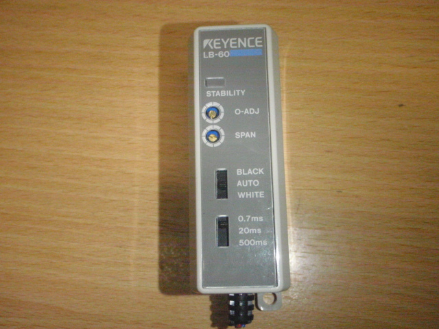 Yahoo!オークション - K002-11 KEYENCE製レーザ変位センサ LB-60(故障)