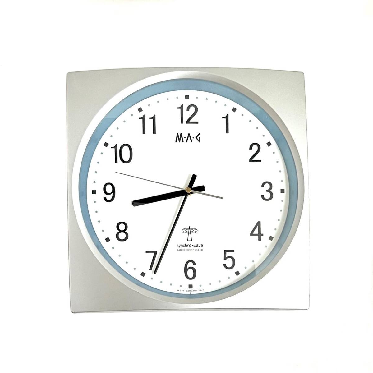 Yahoo!オークション - b156 MAG マグ 掛け時計 電波時計 W-239 アナロ...