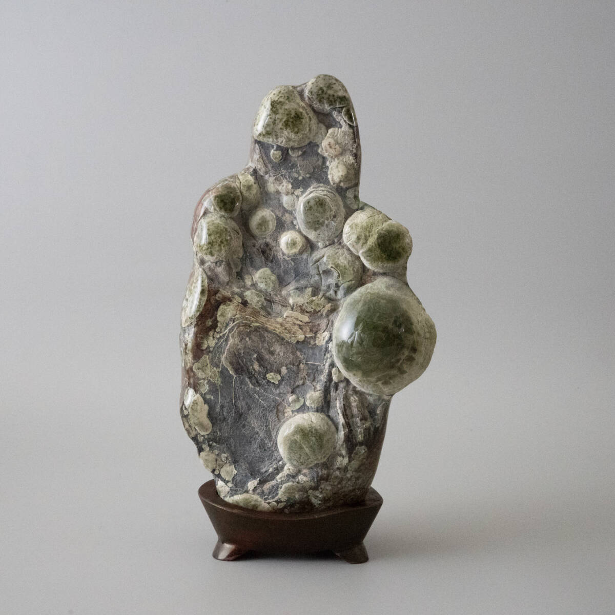 Yahoo!オークション - 流紋岩 水石 鑑賞石 盆栽 岩石 鉱物 風物 自然石