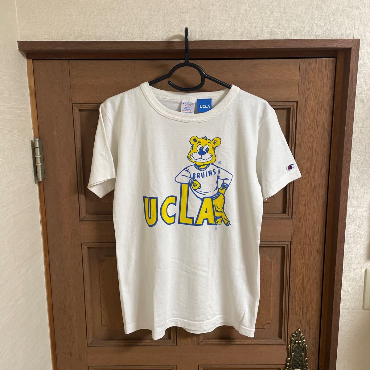 Yahoo!オークション - チャンピオン×UCLA Tシャツ USA製 T1011 白 Sサ...