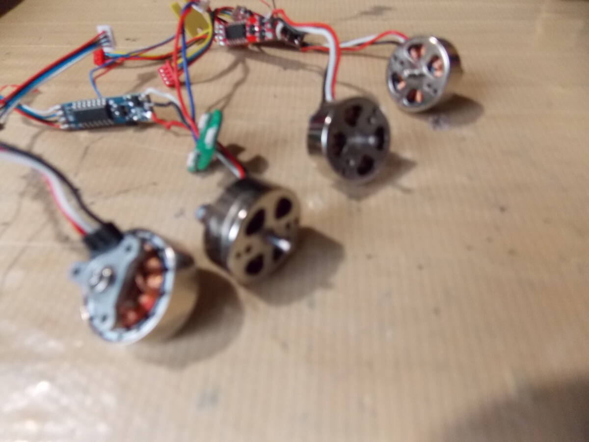 Yahoo!オークション - KY102ドローン モーター4SET