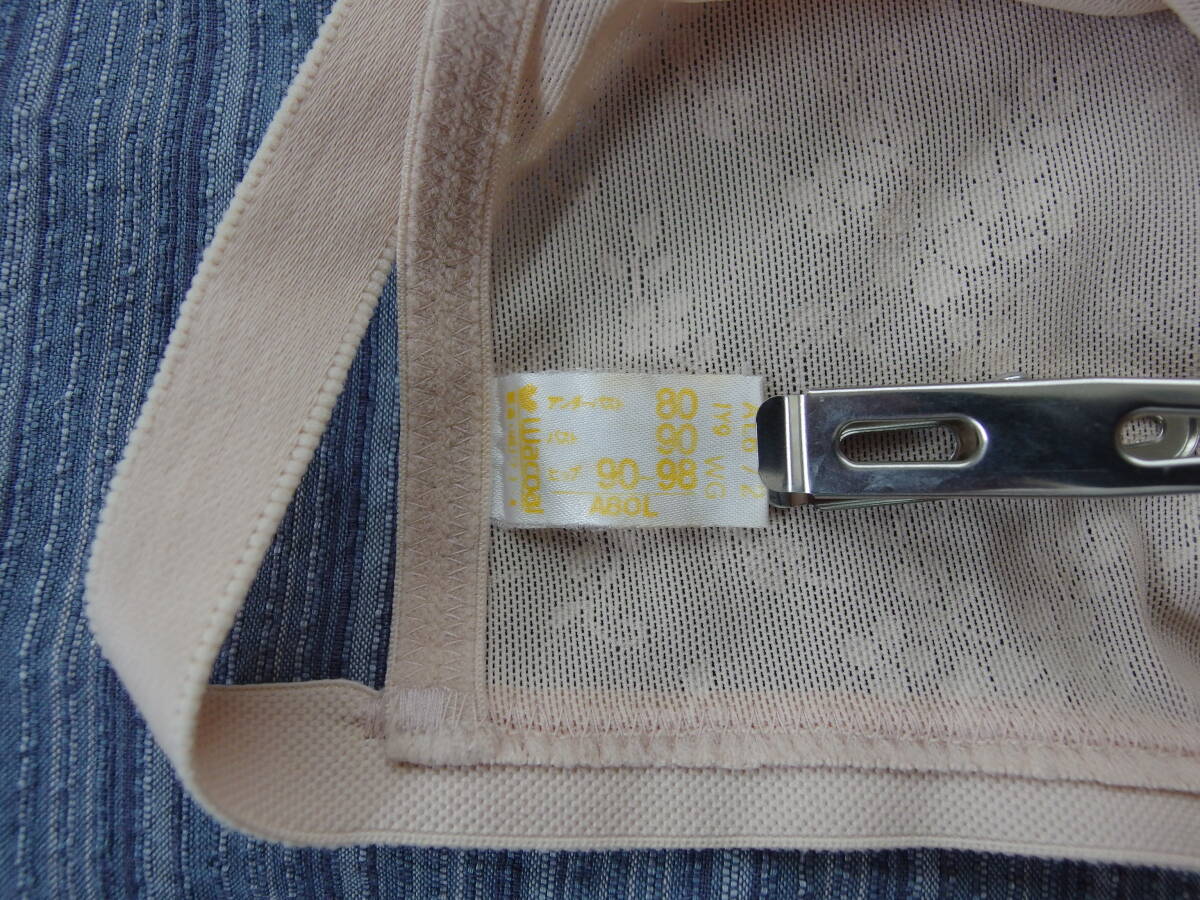 Yahoo!オークション - BS558 ワコールボディスーツ A80L ベージュ