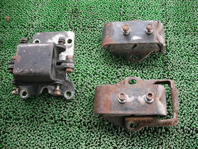 Yahoo!オークション - 『B265』PA96 G200 いすゞ いすず 117クーペ XE ...