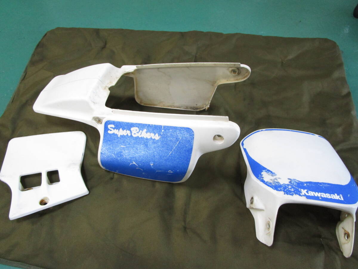 Yahoo!オークション - KS-2 6V シートカウル フロントカウル サイドカ...