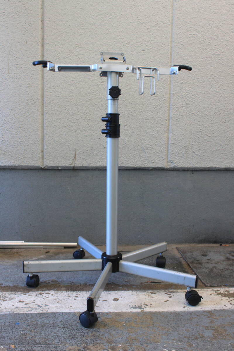 Yahoo!オークション - カラオケ モニタースタンド