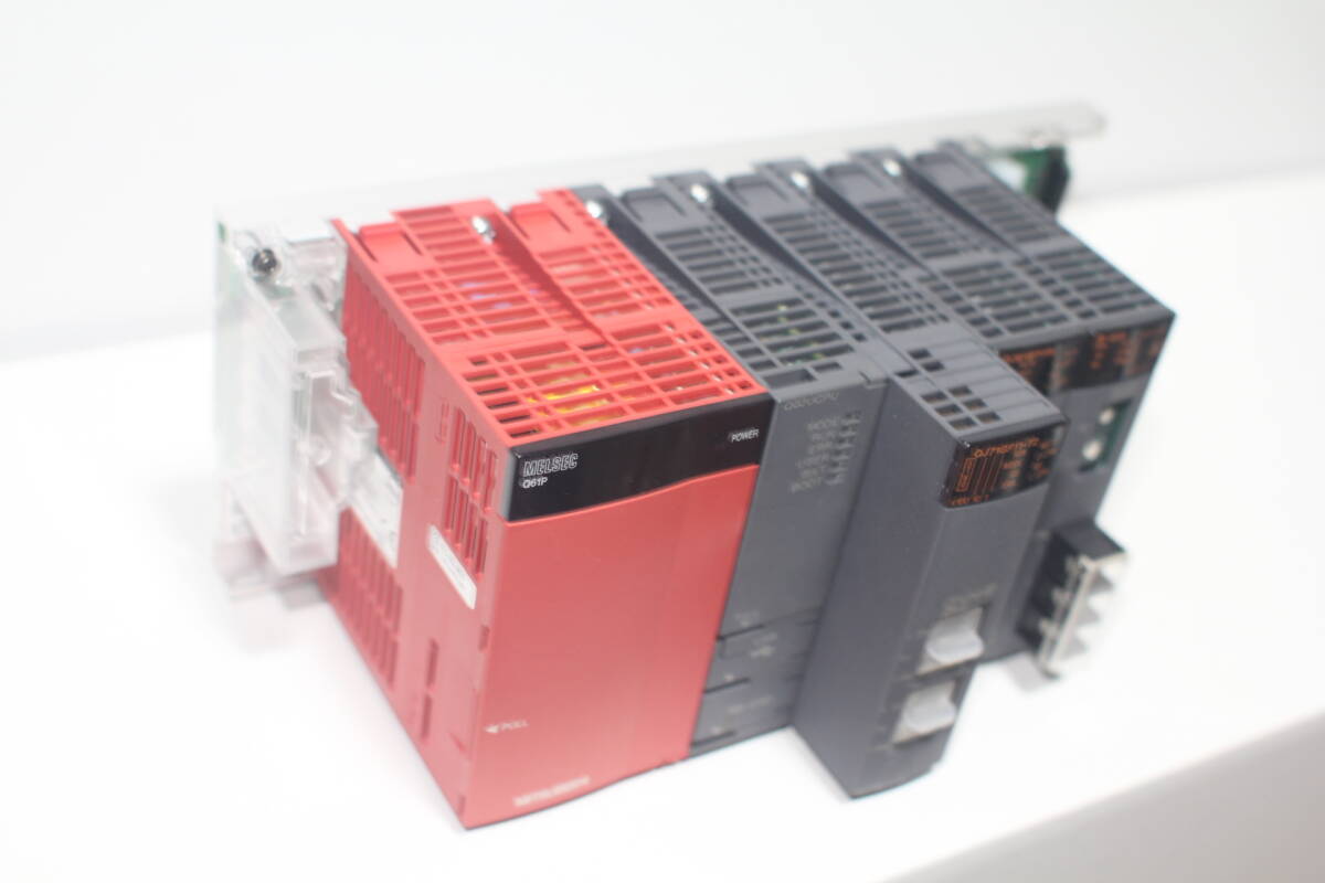 Yahoo!オークション - MITSUBISHI シーケンサー Q35B Q61P Q02UCPU QJ7...