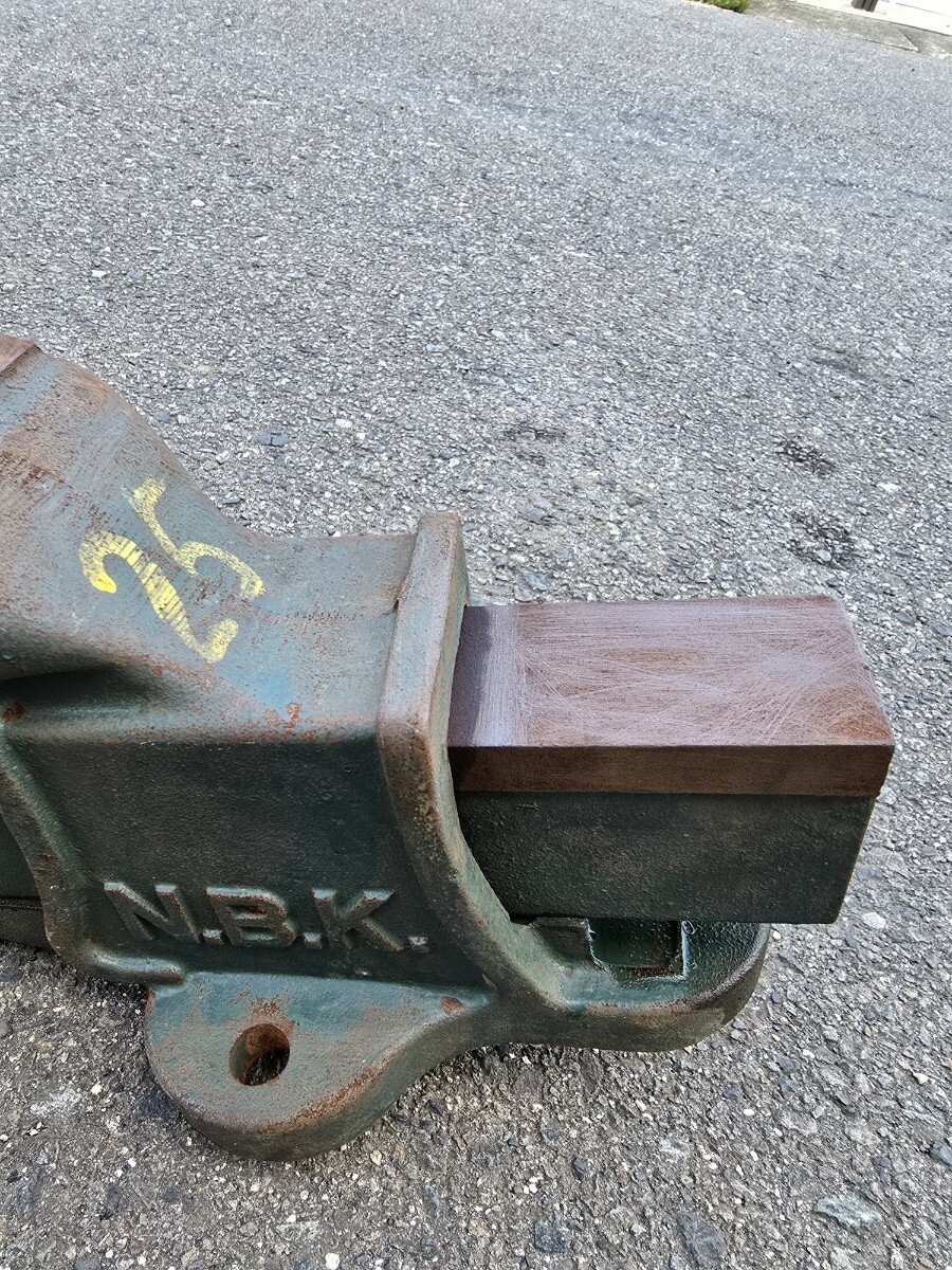 Yahoo!オークション - NBK 100 ナベヤ NBK 万力バイス 100mm リードバ...