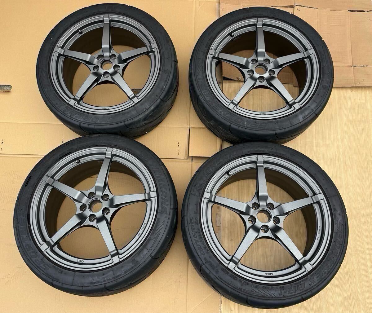 Yahoo!オークション - 超希少 美品 86 ZN6 TRD 14R-60専用限定TWSマグ...
