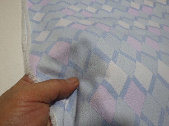 Yahoo!オークション - 日本製 ポリ 柄 生地 やや薄 4m J937