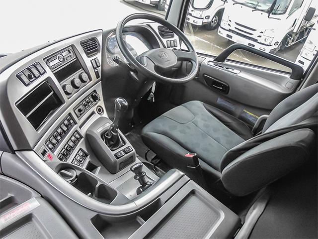 Yahoo!オークション - H27 UDトラックス クオン アルミウイング QKG-CG...