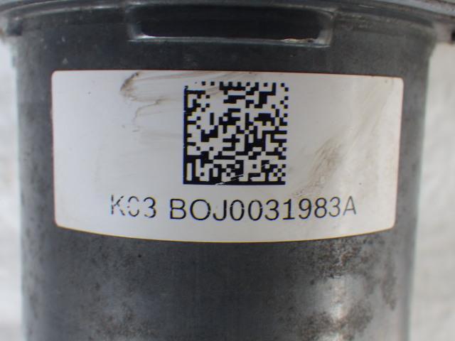 Yahoo!オークション - アウディ A4 DBA-8WCYRF ABSアクチュエーター CY...