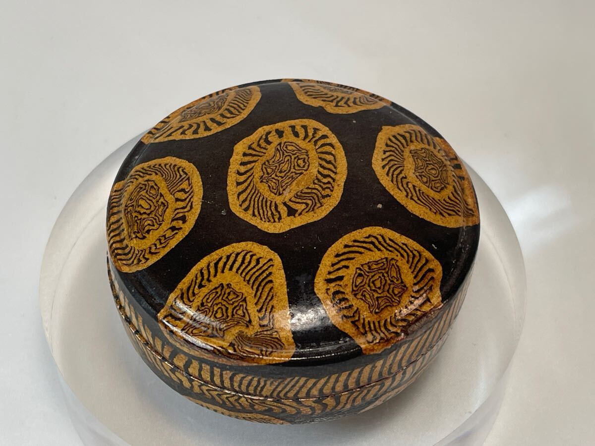 Yahoo!オークション - 【A305】練泥團花紋香盒子 蓋盒 盒子 合子 香道...