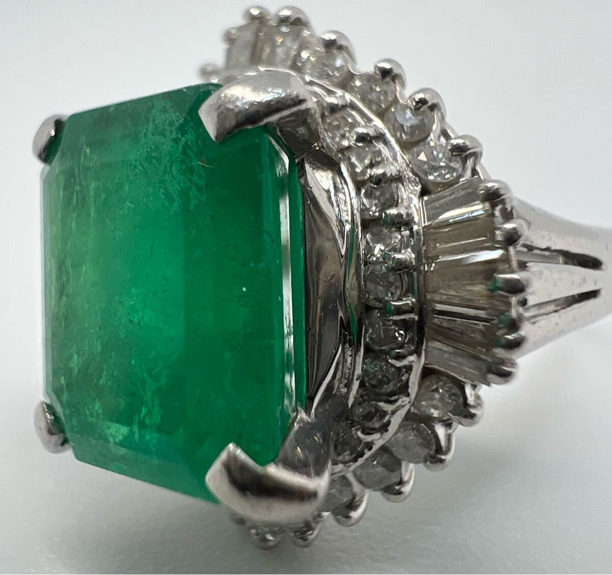 Yahoo!オークション - 1円 Pt900 リング エメラルド 4.74ct ダイヤモン...