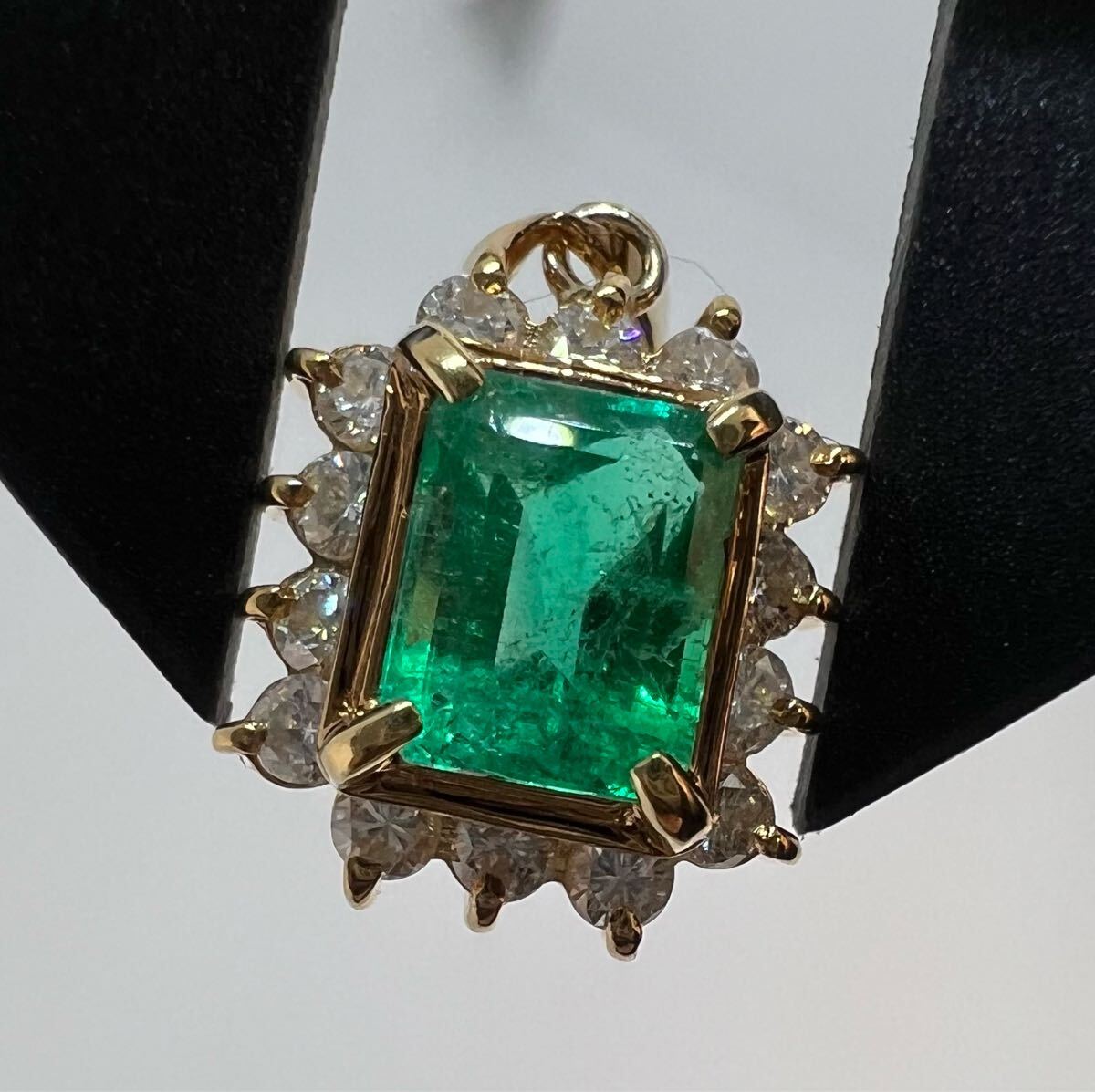 Yahoo!オークション - 1円 K18 ペンダント トップ エメラルド 0.74ct ...