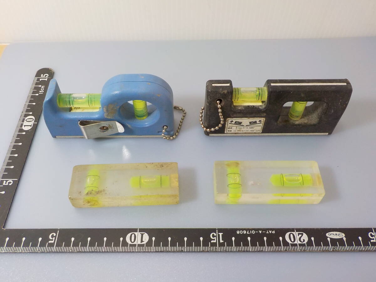 Yahoo!オークション - d315 小さい水平器4個まとめて ポケットレベル