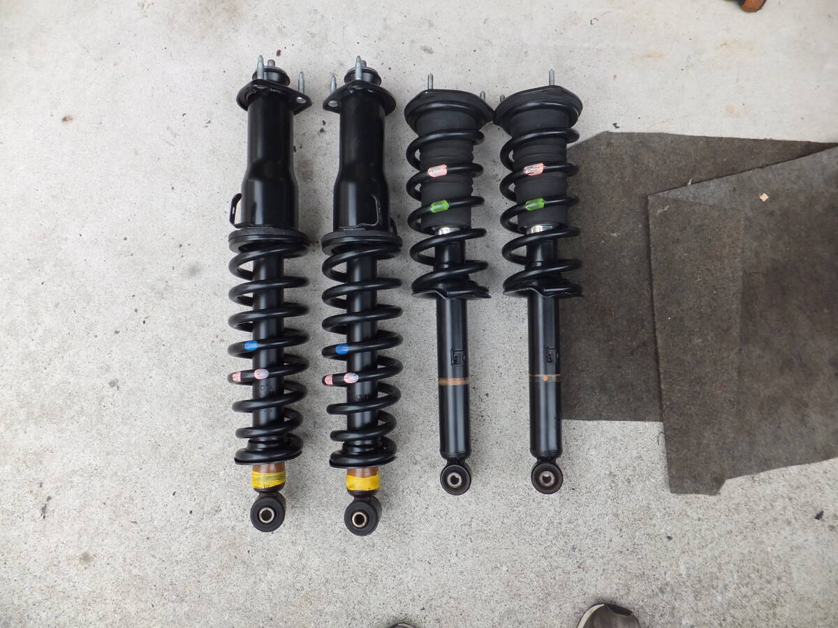 走行少なめ トヨタ 17 クラウン エステート 純正 サスペンション 一台分 48510-30490 48530-30430(サスペンションキット（一式）)｜売買されたオークション情報 ...