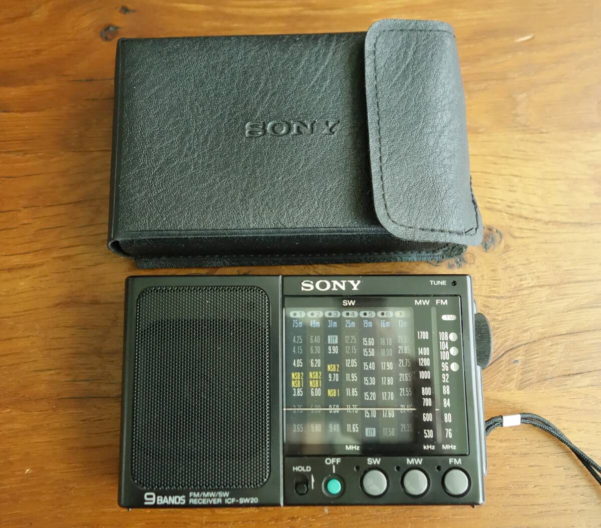Yahoo!オークション - SONY ソニー ICF-SW20 FM/MW/SW/ 9バンドラジオ