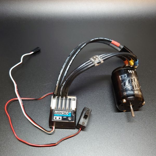 TAMIYA タミヤ ブラシレスESC TBLE-02S & ブラシレスモーター TBLM-01S 16Tセット センサーコード3本付(アンプ)｜売買されたオークション情報、yahooの商品 ...