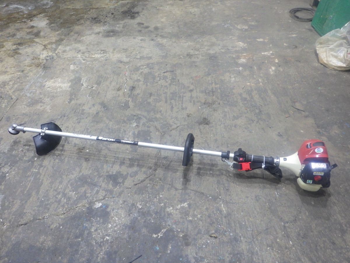 Yahoo!オークション - 佐f2902 ゼノア ZENOAH 刈払機 草刈機 TRZ260EZ ...