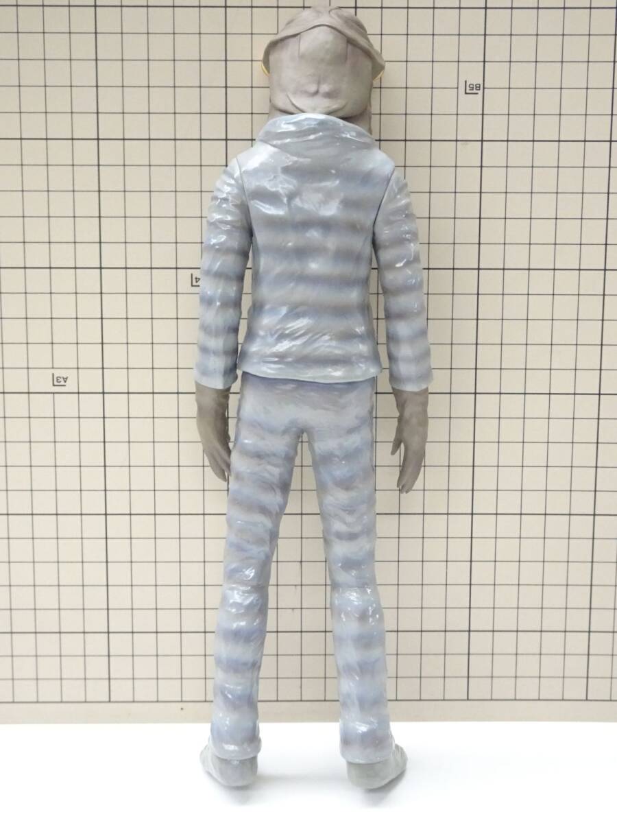 Yahoo!オークション - #K34【梱80】メディコム・トイ ウルトラQ セミ人...